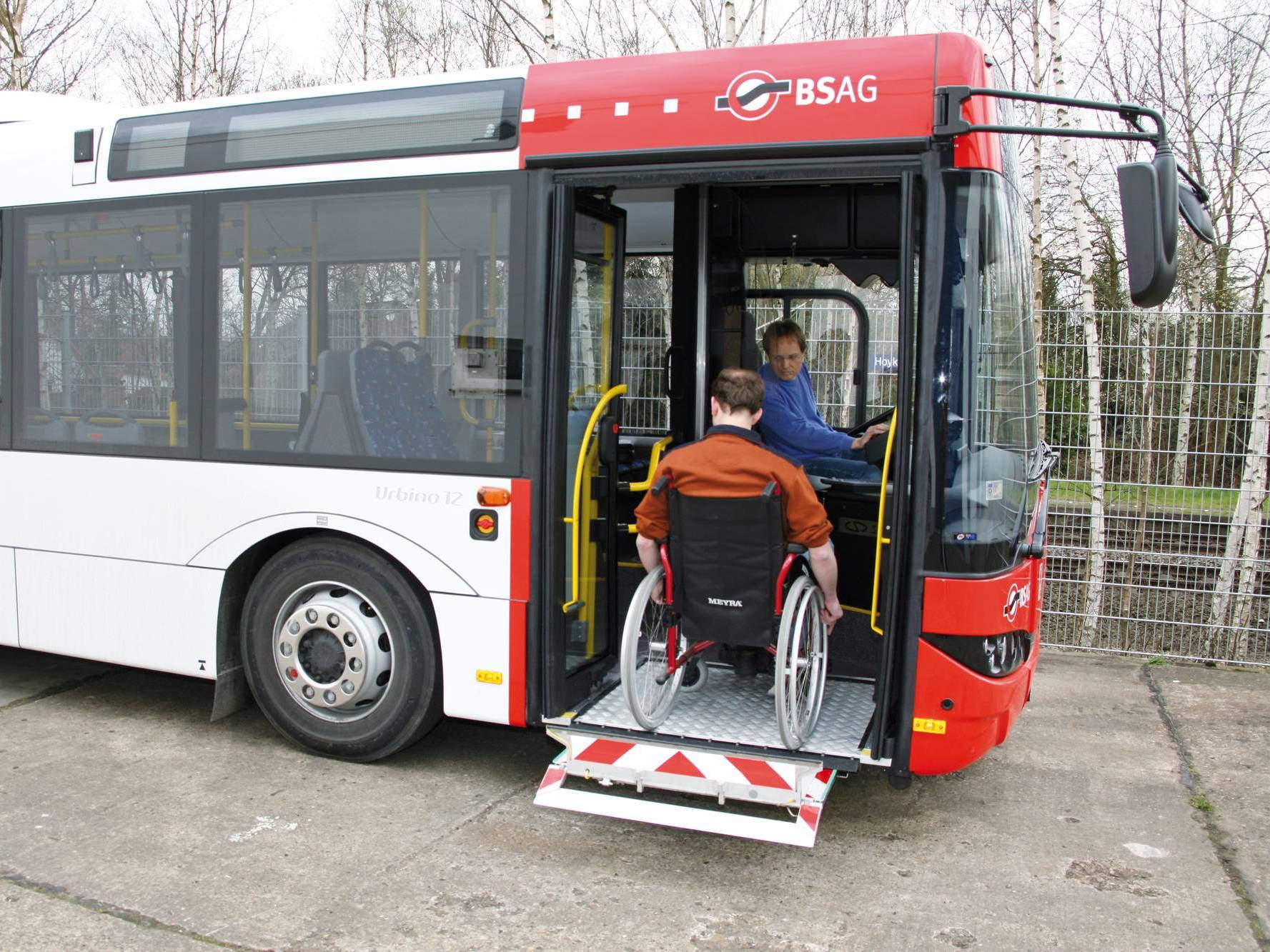 Ramps for people with disabilities – Palfinger Kran kamionske nadogradnje